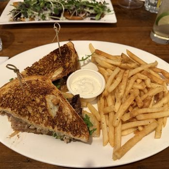 RED HOUSE - Updated December 2025 - 612 Photos & 622 Reviews - 410 ...