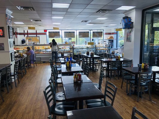 THE ESSEN ROOM - Updated June 2024 - 193 Photos & 202 Reviews - 25 ...