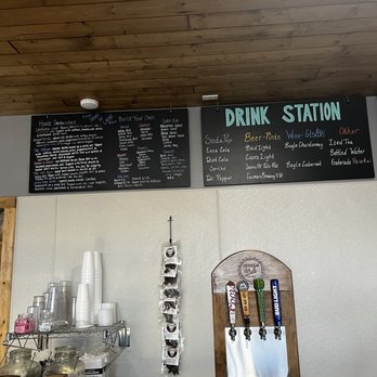 DURHAM DELI - Updated December 2025 - 13 Photos & 13 Reviews - 9387 ...