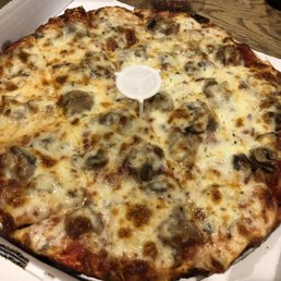 PIZZARELLI’S - 79 Photos & 113 Reviews - 15858 Manchester Rd ...