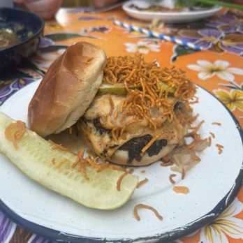 MOTT ST - Updated September 2024 - 1905 Photos & 1041 Reviews - 1401 N ...