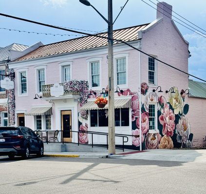 THE COFFEE GIRL - Updated January 2026 - 96 Photos & 22 Reviews - 219 S ...