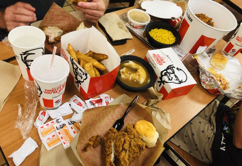 KFC - Updated August 2025 - 17 Reviews - 1696 Main St, Green Bay ...