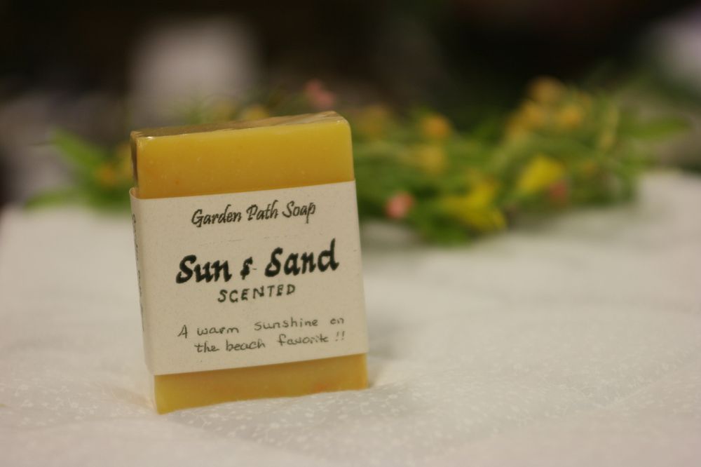 QUILTS OF SHADY MAPLE - Updated October 2025 - 10 Photos - 133 Toddy Dr ...