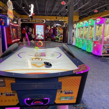 ROUND1 BOWLING & ARCADE - SAN ANTONIO - Updated July 2025 - 166 Photos ...