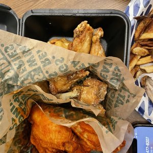 WINGSTOP - 191 Photos & 318 Reviews - 5052 West Ln, Stockton, CA - Yelp