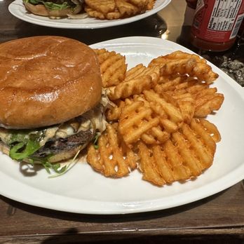 RED 88 - WILLOWS - Updated July 2024 - 42 Photos & 13 Reviews - 110 W Sycamore St, Willows ...