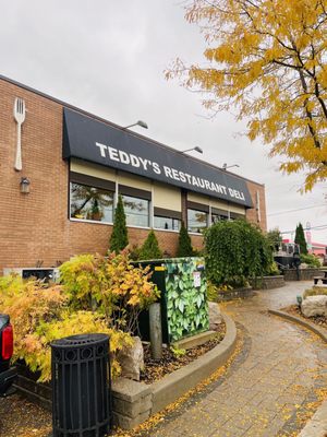 TEDDY’S - Updated January 2026 - 162 Photos & 183 Reviews - 245 King ...