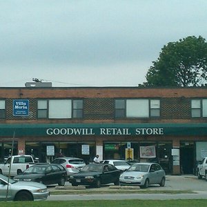 GOODWILL RETAIL STORE AND DONATION CENTER - Updated October 2025 - 18 ...