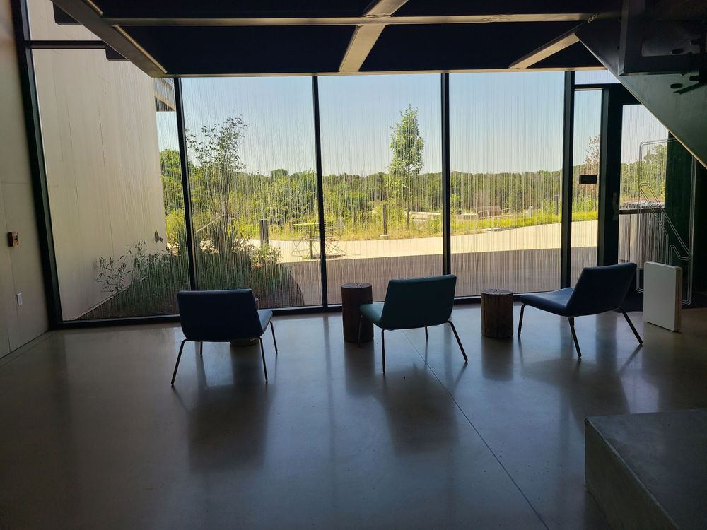 TRAPHENE HICKMAN LIBRARY - Updated December 2025 - 11 Photos - 450 ...