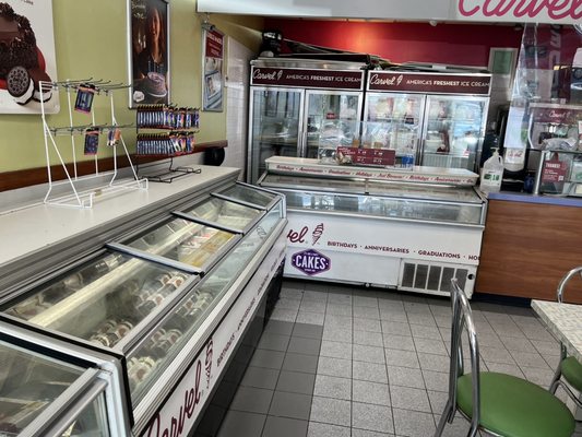 CARVEL - Updated May 2025 - 12 Photos & 14 Reviews - 233 E Main St, New ...