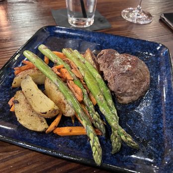 NOSH WINE LOUNGE - Updated December 2025 - 288 Photos & 308 Reviews ...