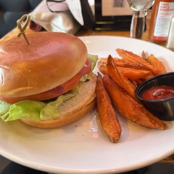 INWOOD BAR AND GRILL - Updated December 2024 - 965 Photos & 599 Reviews ...