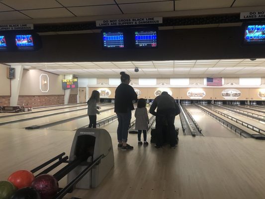 COACHLITE LANES - Updated September 2025 - 14 Reviews - 1038 ...