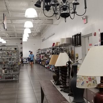 GOODWILL - OAKLAND PARK - Updated May 2025 - 92 Photos & 57 Reviews ...