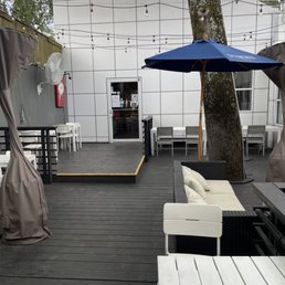 VARUNI NAPOLI - Updated September 2025 - 744 Photos & 599 Reviews ...