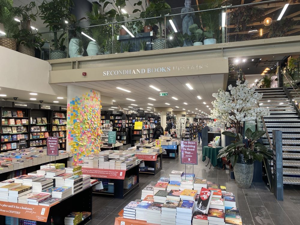 CHAPTERS BOOKSTORE - Updated November 2025 - 63 Reviews & 14 Photos ...