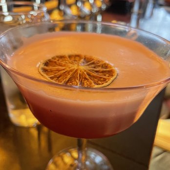 ROXANNE’S - Updated May 2024 - 239 Photos & 152 Reviews - 6B Beacon St ...