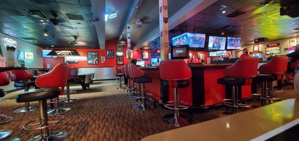 RUSH HOUR TAVERN - Updated September 2024 - 26 Photos & 33 Reviews ...