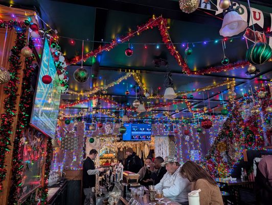 SLÁINTE IRISH PUB AND RESTAURANT - Updated May 2026 - 375 Photos & 409 ...