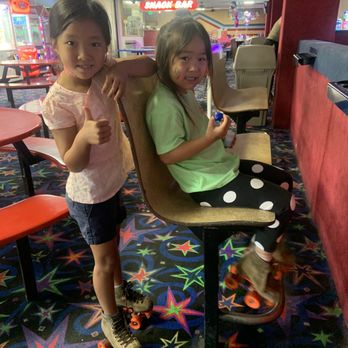 FOUNTAIN VALLEY SKATING CENTER - 258 Photos & 454 Reviews - 9105 ...
