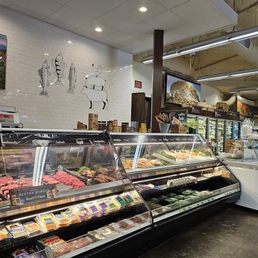 LUNADA MARKET & DELI - Updated June 2025 - 172 Photos & 68 Reviews ...