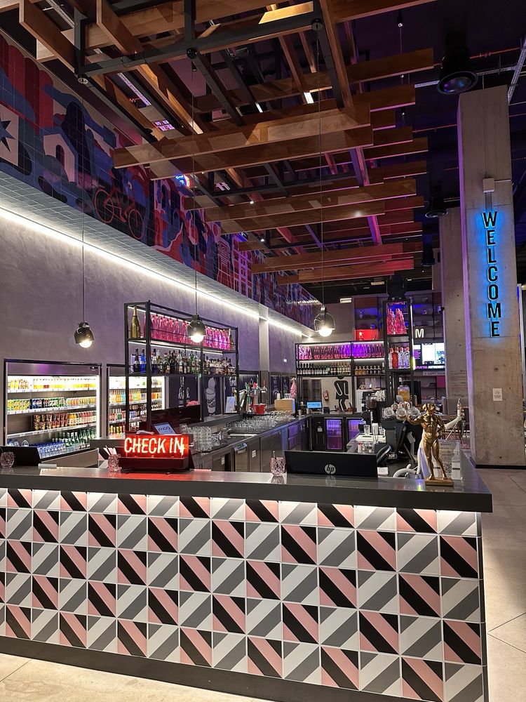 MOXY LISBOA ORIENTE - Updated December 2024 - 36 Photos - Av. Aquilino ...
