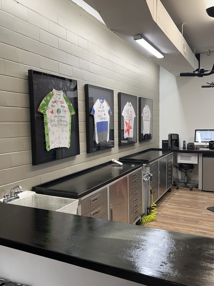 CYCLESMITH’S - 11 Photos & 14 Reviews - 3928 Shelbyville Rd, Louisville ...