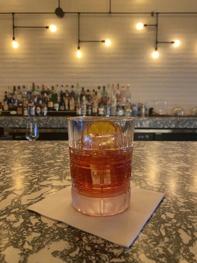 WEST END BAR & LOUNGE - Updated October 2025 - 11 Photos - 1407 ...