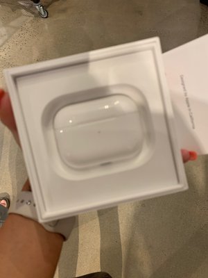 APPLE FREEHOLD RACEWAY MALL - Updated November 2025 - 17 Photos & 131 ...