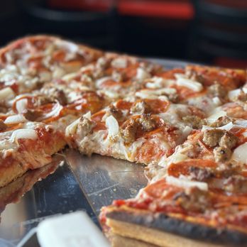 PERRY S PIZZA Updated February 2025 145 Photos 255 Reviews 15941 Edwards St Huntington Beach California Pizza Restaurant Reviews Phone Number Menu Yelp