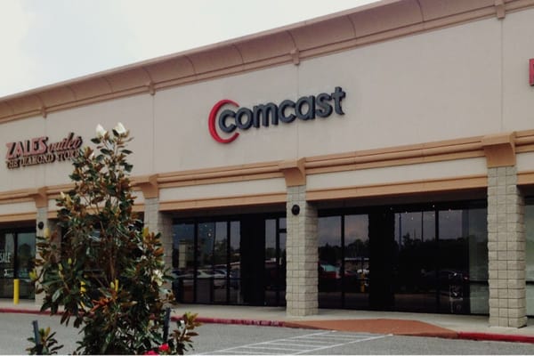 COMCAST SERVICE CENTER - Updated September 2025 - 17 Photos & 39 ...