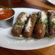 ESBC THE SLICE AND PINT - 396 Photos & 360 Reviews - 130 W Grand Ave ...