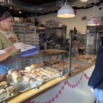 RADIO BAKERY - Updated April 2025 - 864 Photos & 225 Reviews - 135 India St, Brooklyn, New York ...