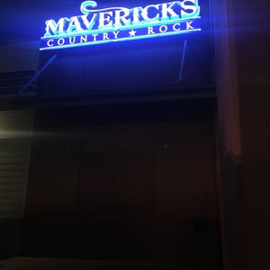 MAVERICKS DANCE HALL - 27 Photos & 84 Reviews - 1700 Grand Ave Pkwy ...