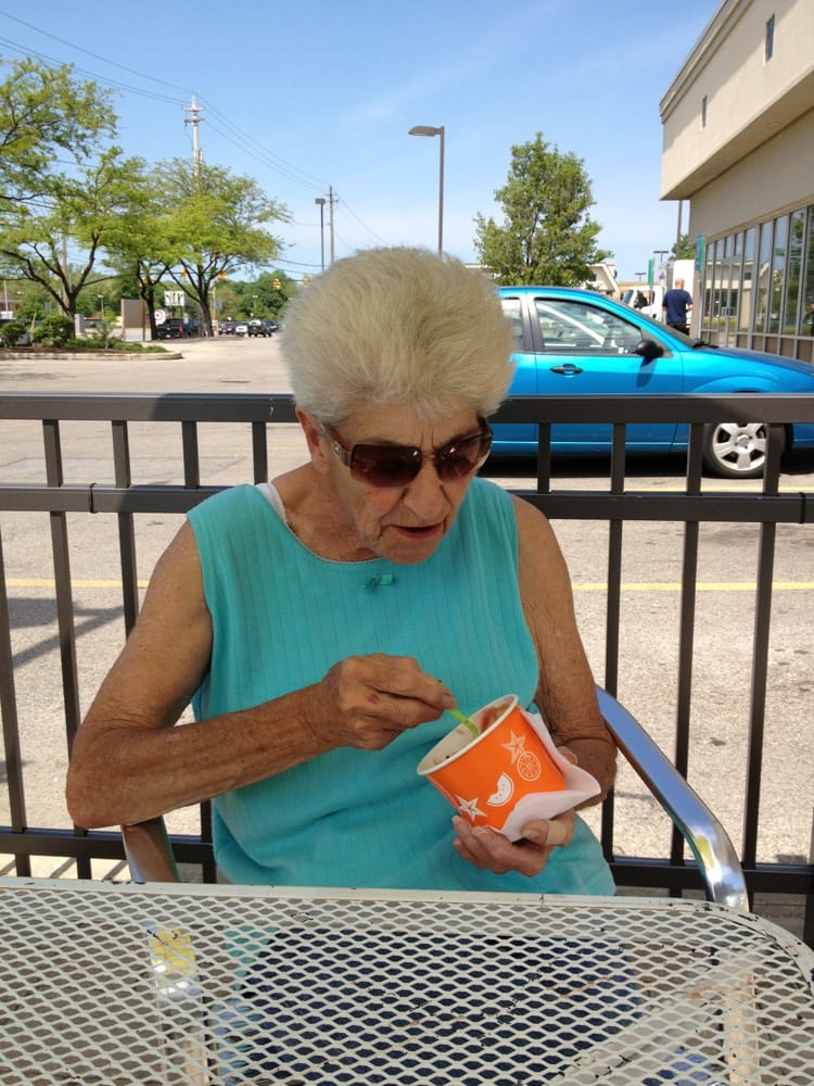 FROYO TWIST - Updated April 2025 - 13 Reviews - 7267 Center St, Mentor ...