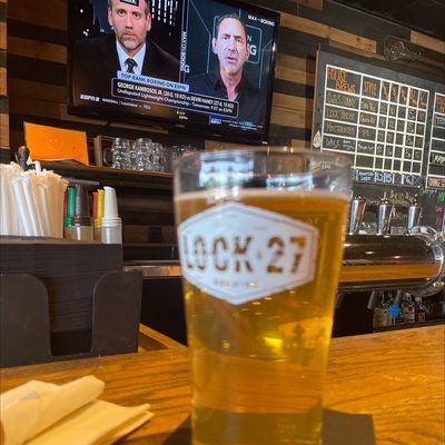 LOCK 27 BREWING RESTAURANT - Updated July 2024 - 315 Photos & 319 ...