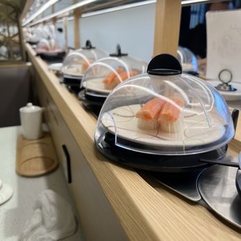 UZU REVOLVING SUSHI - Updated May 2025 - 557 Photos & 241 Reviews ...