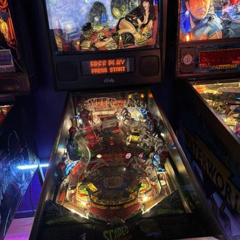 RETROVOLT ARCADE - Updated June 2024 - 235 Photos & 96 Reviews - 544 ...