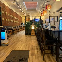 SUMO - Updated August 2025 - 122 Photos & 98 Reviews - 111 E Yakima Ave ...