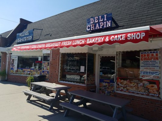 VILLAGE OF RIVERHEAD DELICATESSEN - Updated October 2025 - 10 Photos ...