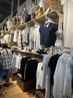 BRANDY MELVILLE - Updated January 2026 - 31 Photos & 35 Reviews - 8 E ...