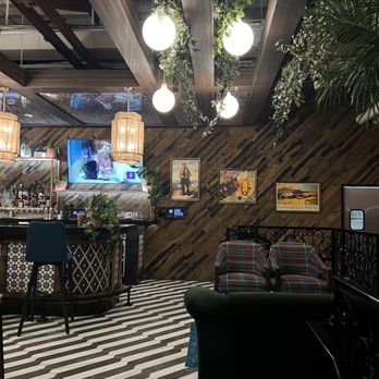 PUTTERY - Updated January 2025 - 140 Photos & 70 Reviews - 239 NW 28th ...