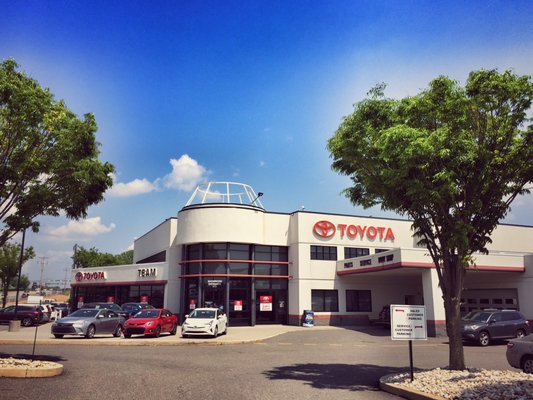 CAROUSEL TOYOTA - Updated June 2026 - 61 Photos & 108 Reviews - 1050 ...