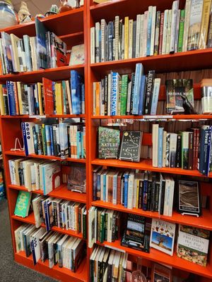 BOOKMANS ENTERTAINMENT EXCHANGE - Updated December 2025 - 280 Photos ...