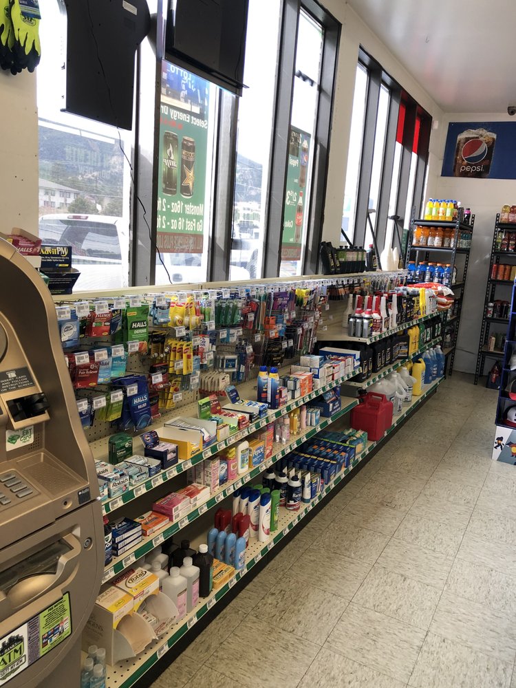 HILLTOP SINCLAIR - 12 Photos - 3142 Evergreen Pkwy, Evergreen, Colorado ...