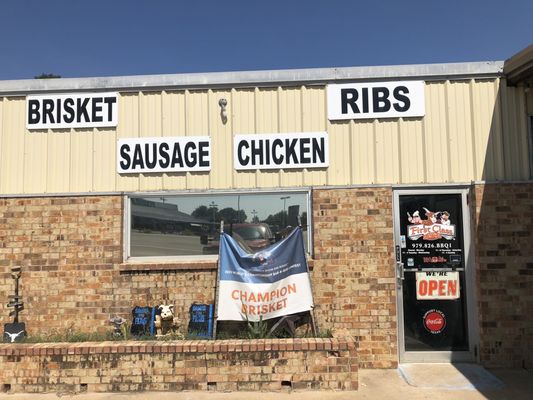 FIRST CLASS BBQ - Updated December 2025 - 86 Photos & 80 Reviews - 745 ...