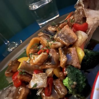 WAYLA - Updated May 2024 - 2297 Photos & 692 Reviews - 100 Forsyth St ...