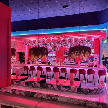 CHÂM PANG LANES - Updated December 2025 - 71 Photos & 24 Reviews - 910 Harney St, Omaha ...