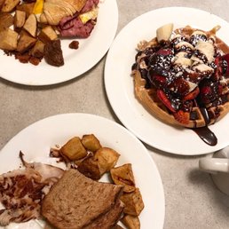 THE PARAMOUNT - 1046 Photos & 1707 Reviews - 44 Charles St, Boston ...